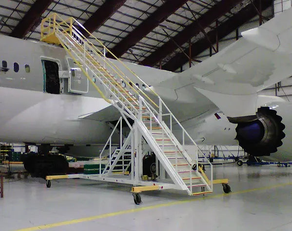 Commercial Aircraft Maintenance Stand - Aircraft Maintenance - FAI